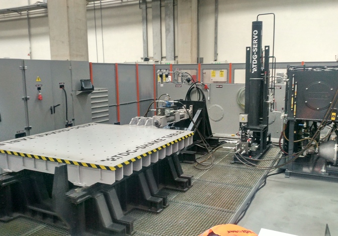 TDG HIGH CAPACITY SHAKE TABLE | TDG